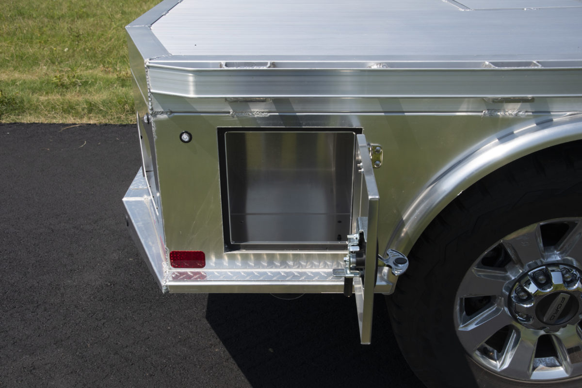 AL SK Aluminum Skirted Body - CM Truck Beds